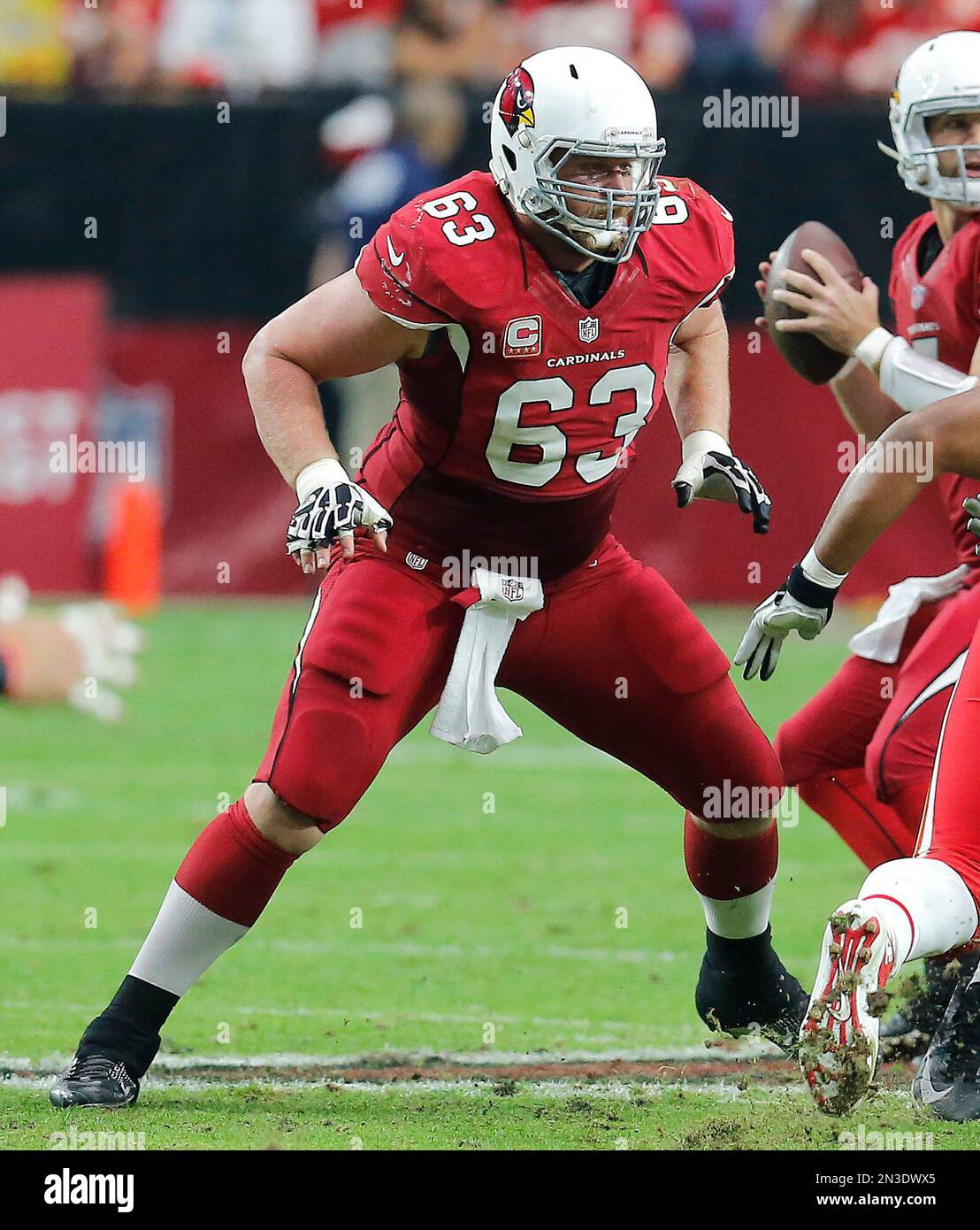 Arizona Cardinals center Lyle Sendlein (63) during the first quarter of ...