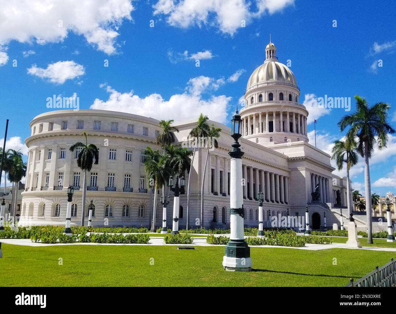Downtown havana habana government building capital building hi-res ...
