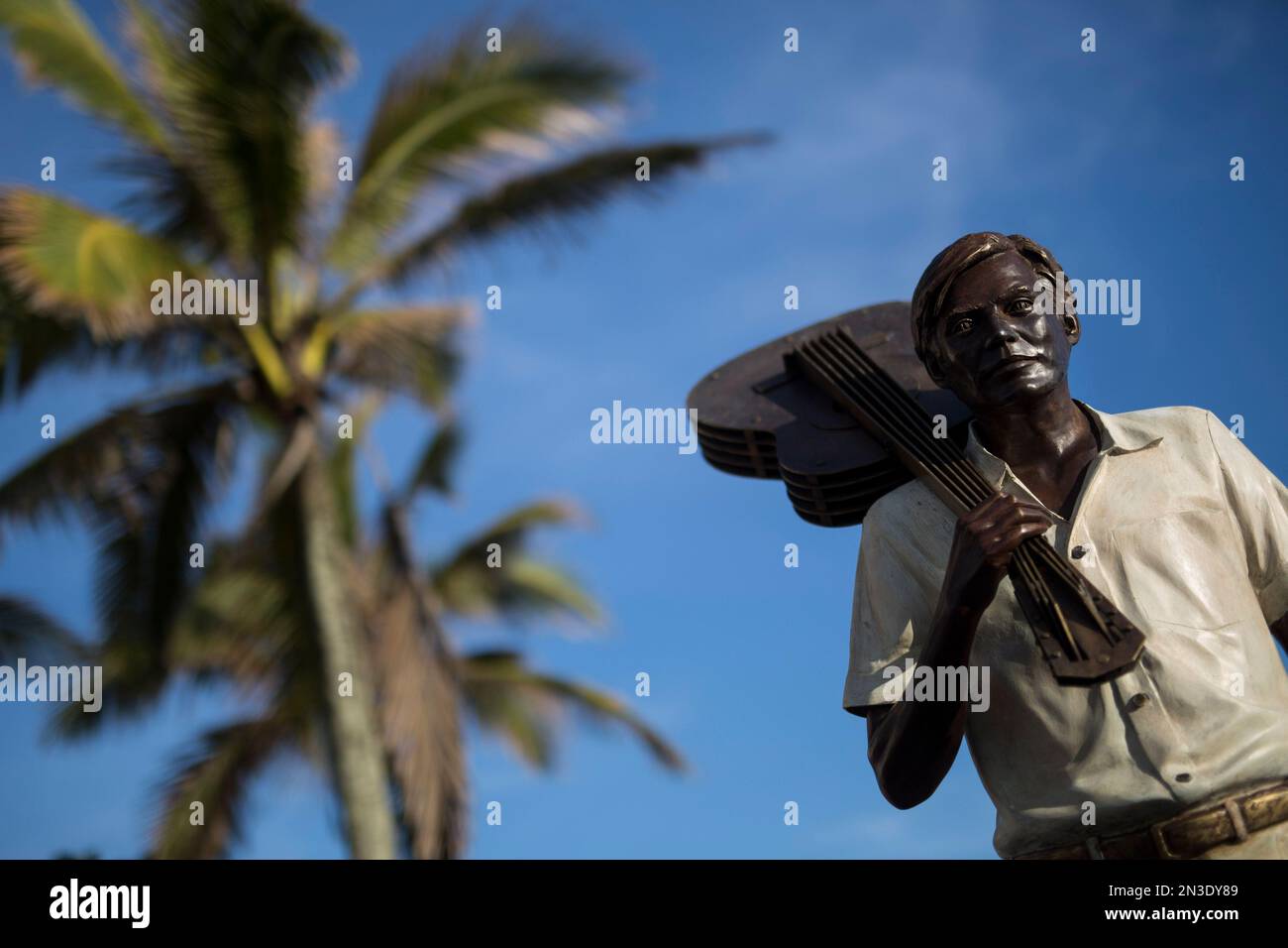The newly inaugurated statue in honor of Brazilian composer Antonio ...