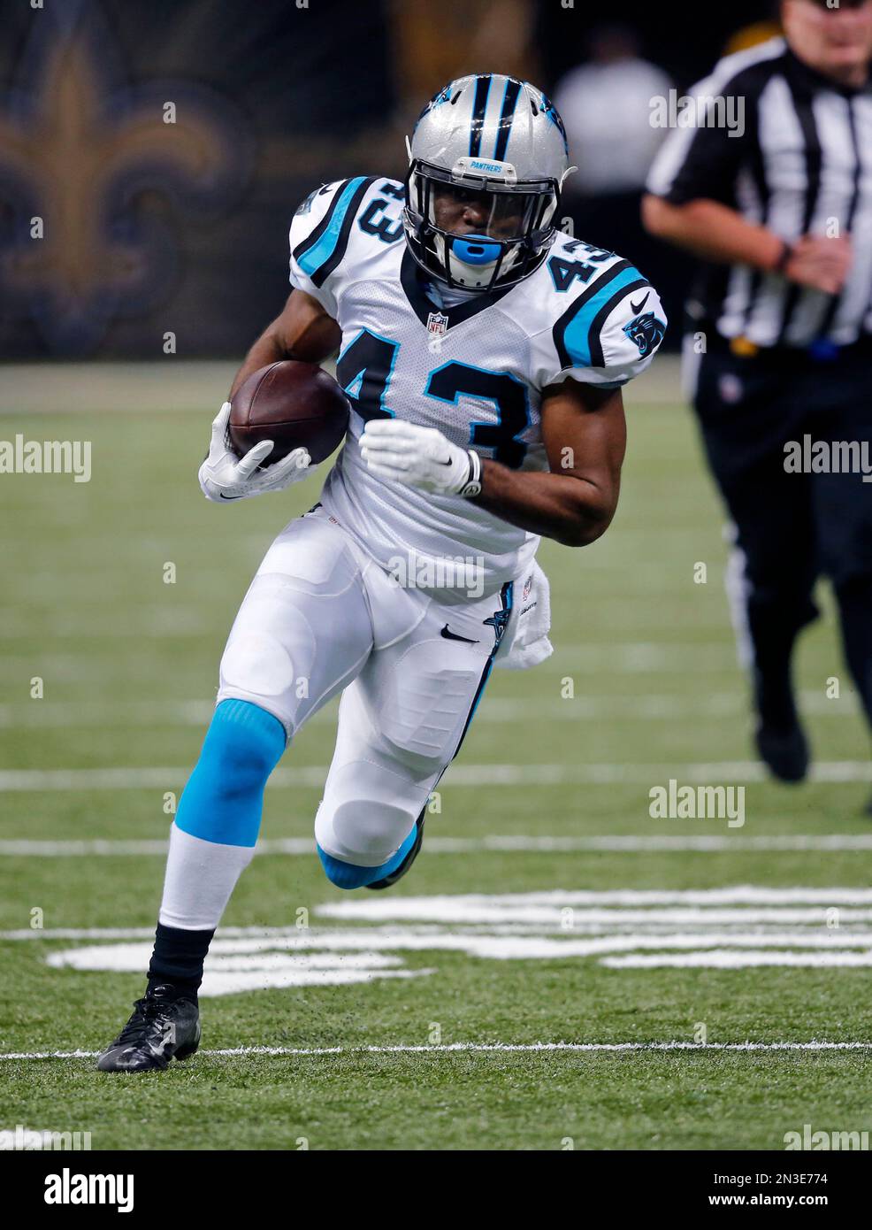 Carolina Panthers running back Fozzy Whittaker (43) carries for a ...
