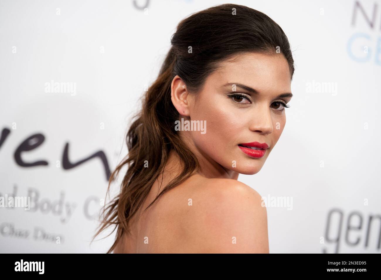 Rose Costa arrives at The 6th Annual Night Of Generosity Benefit on ...