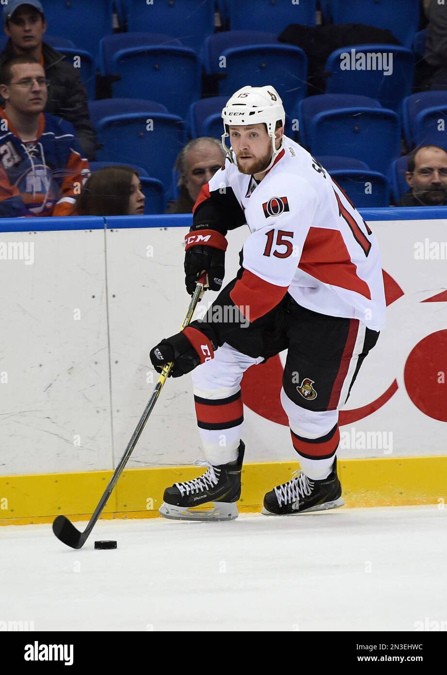 Ottawa Senators center Zack Smith (15) looks to pass the puck in the ...