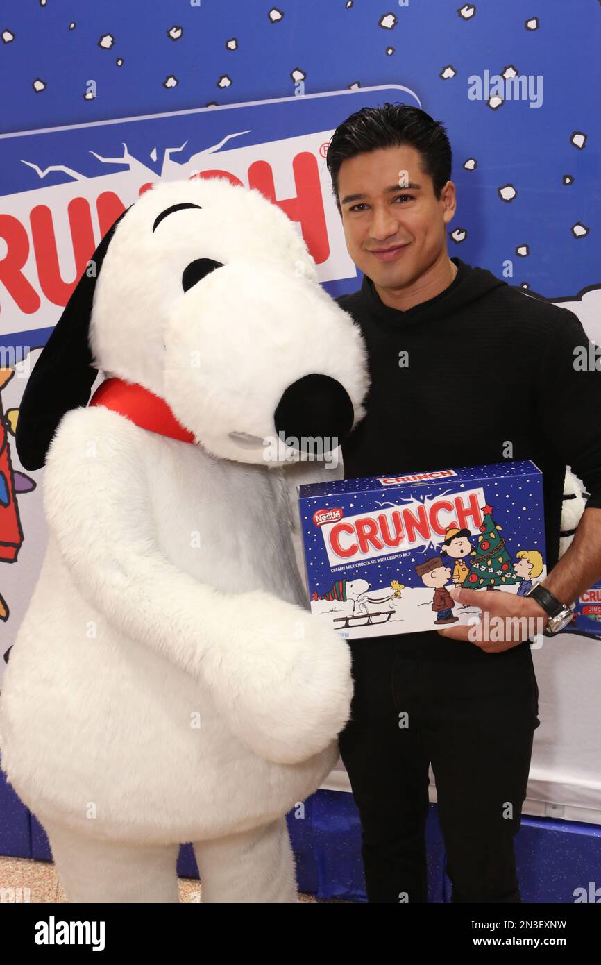 Mario Lopez and family celebrate with Snoopy for the launch of the new ...