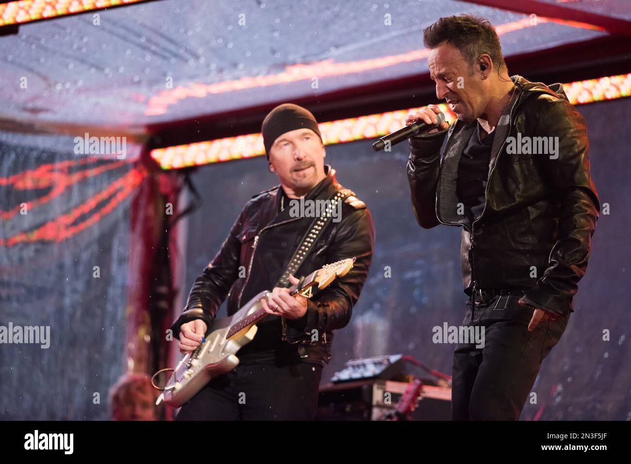 Bruce Springsteen and The Edge from U2 perform during the World AIDS ...
