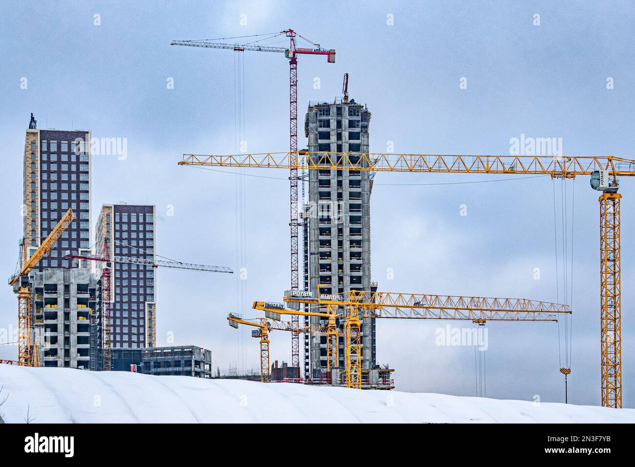 Russia, Moscow. Construction of new buildings Stock Photo - Alamy