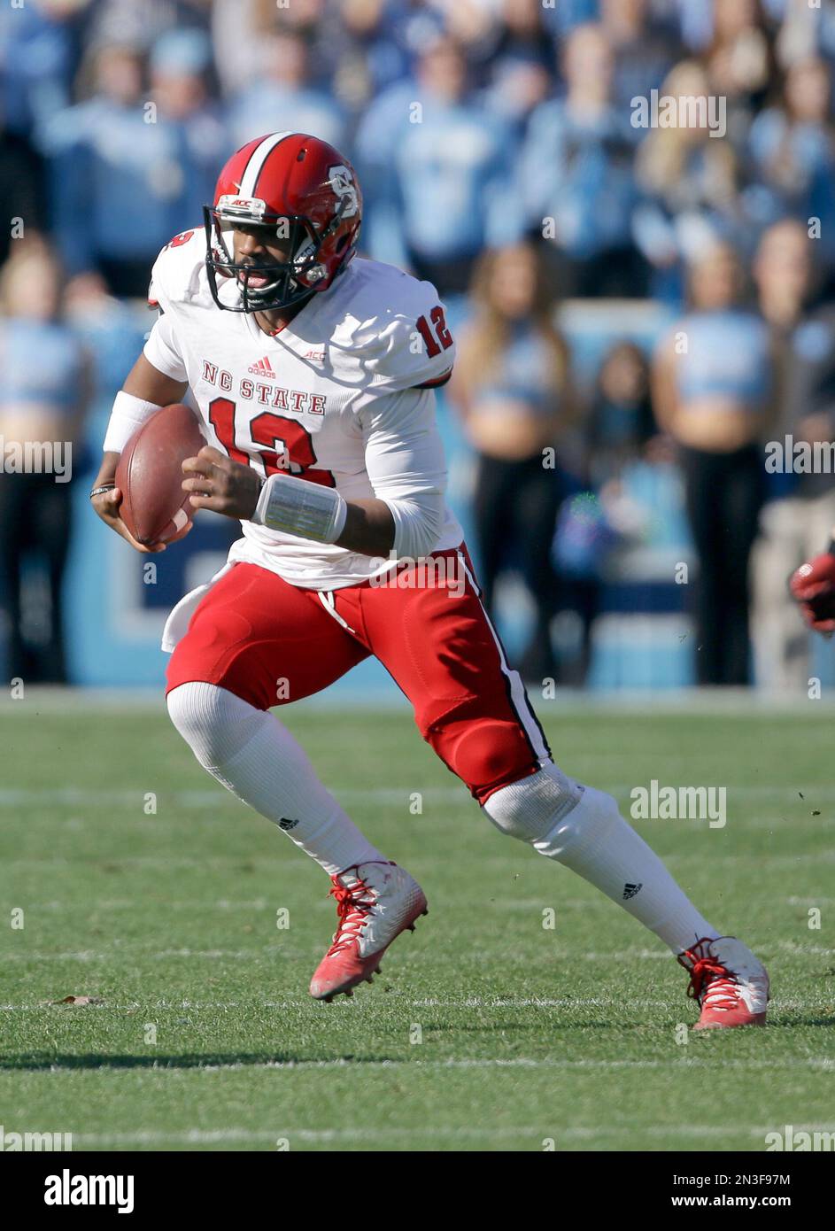 North Carolina State quarterback Jacoby Brissett runs during the first ...
