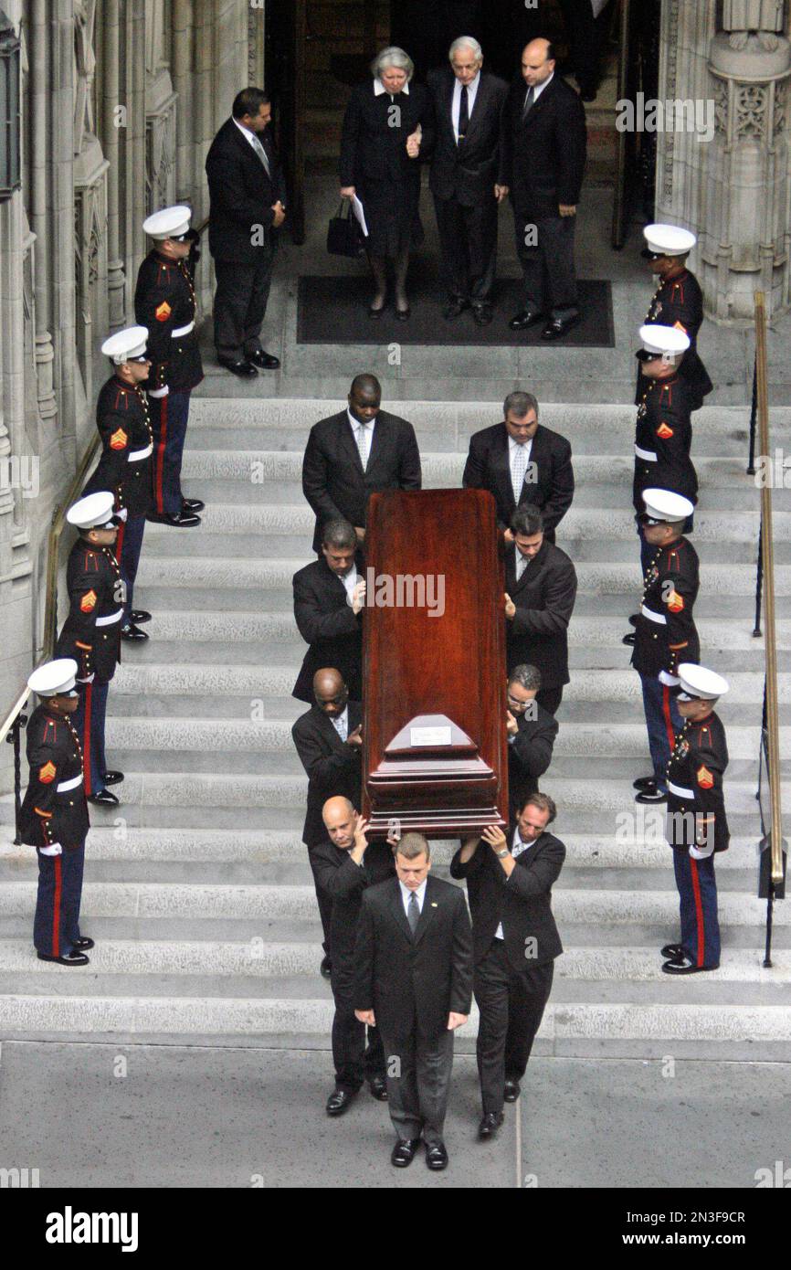 FILE - In this Aug. 17, 2007 file photo, philanthropist Brooke Astor's ...