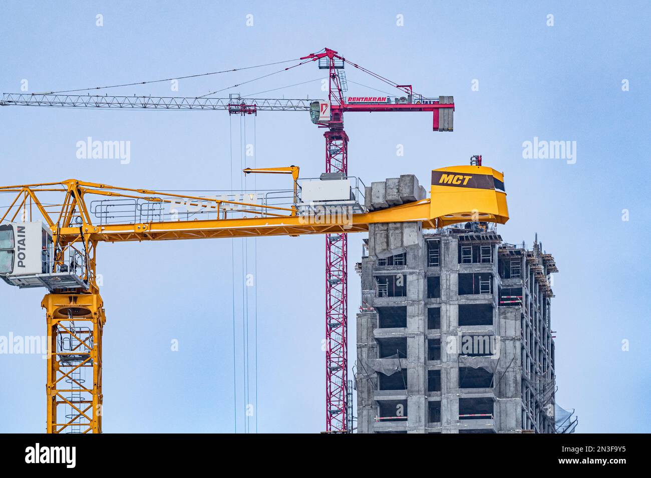 Russia, Moscow. Construction of new buildings Stock Photo - Alamy