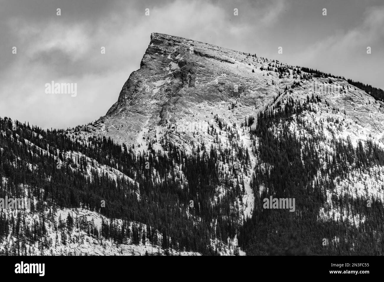 Beauty of the rugged Canadian Rocky Mountains in Banff National Park ...