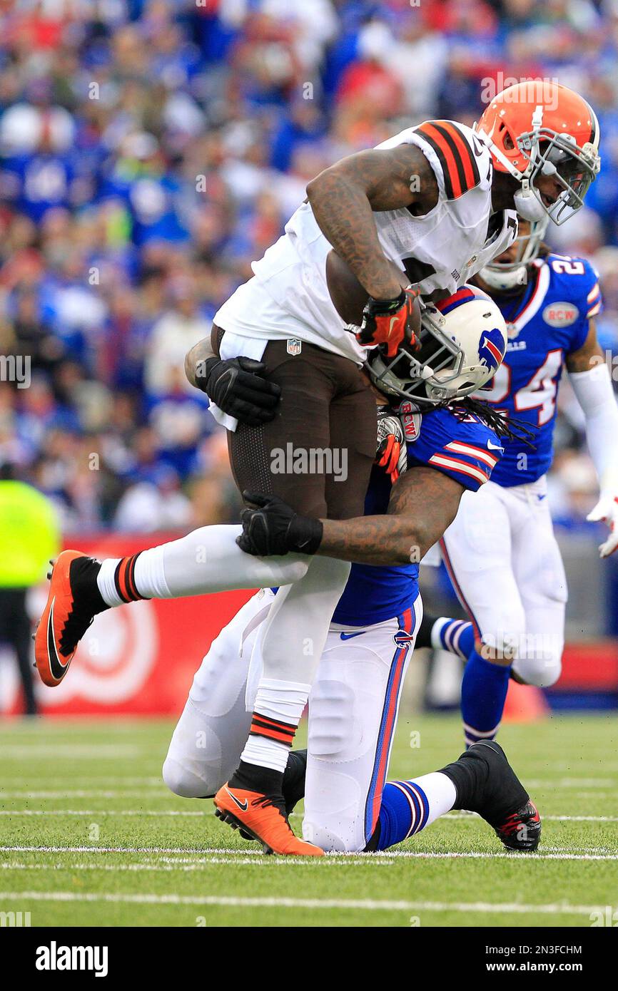Cleveland Browns wide receiver Josh Gordon, top, is hit by Buffalo ...