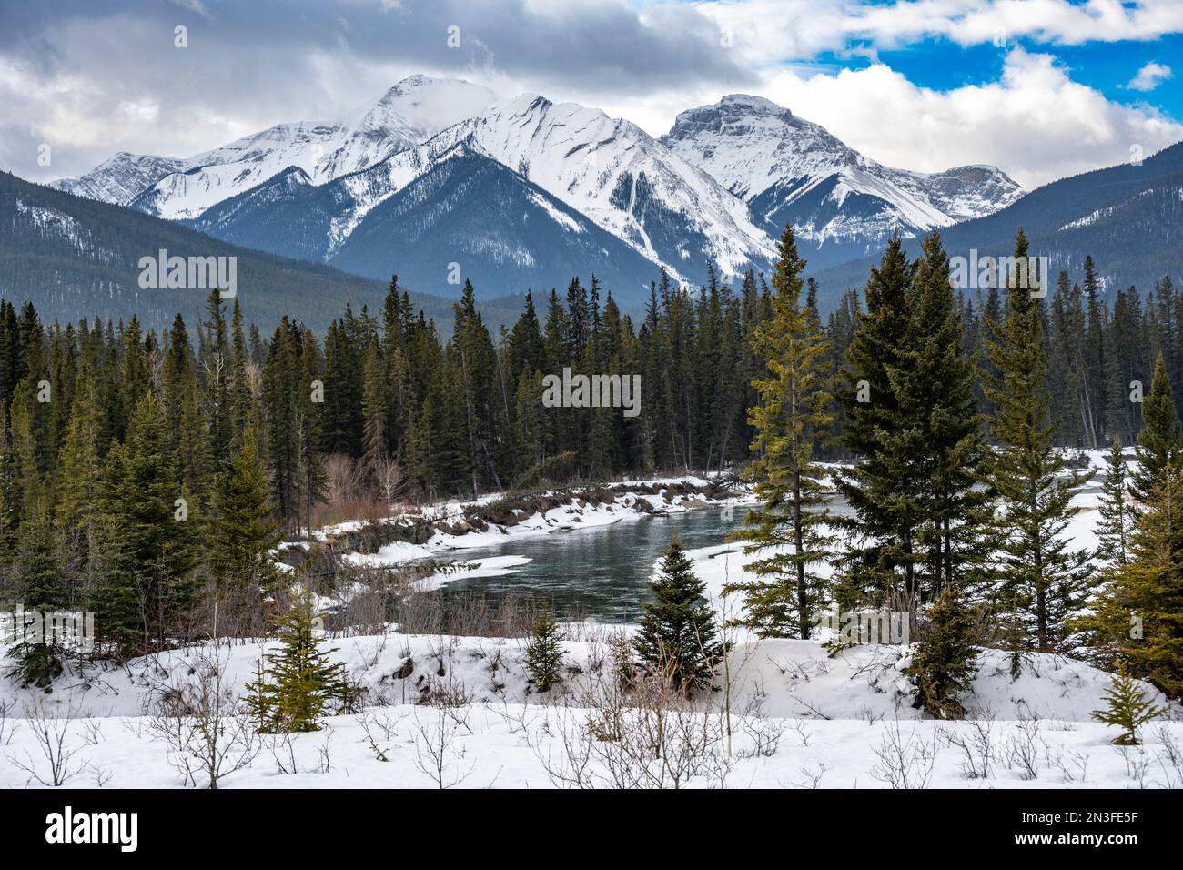 Beautiful views along the Bow Valley Parkway in Banff National Park ...