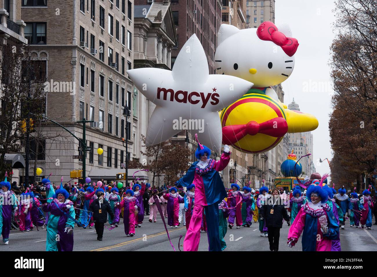 The Hello Kitty balloon floats in the Macy's Thanksgiving Day Parade on ...