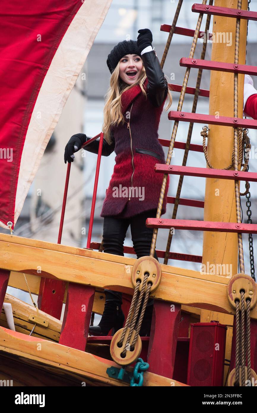 Sabrina Carpenter rides a float in the Macy's Thanksgiving Day Parade ...