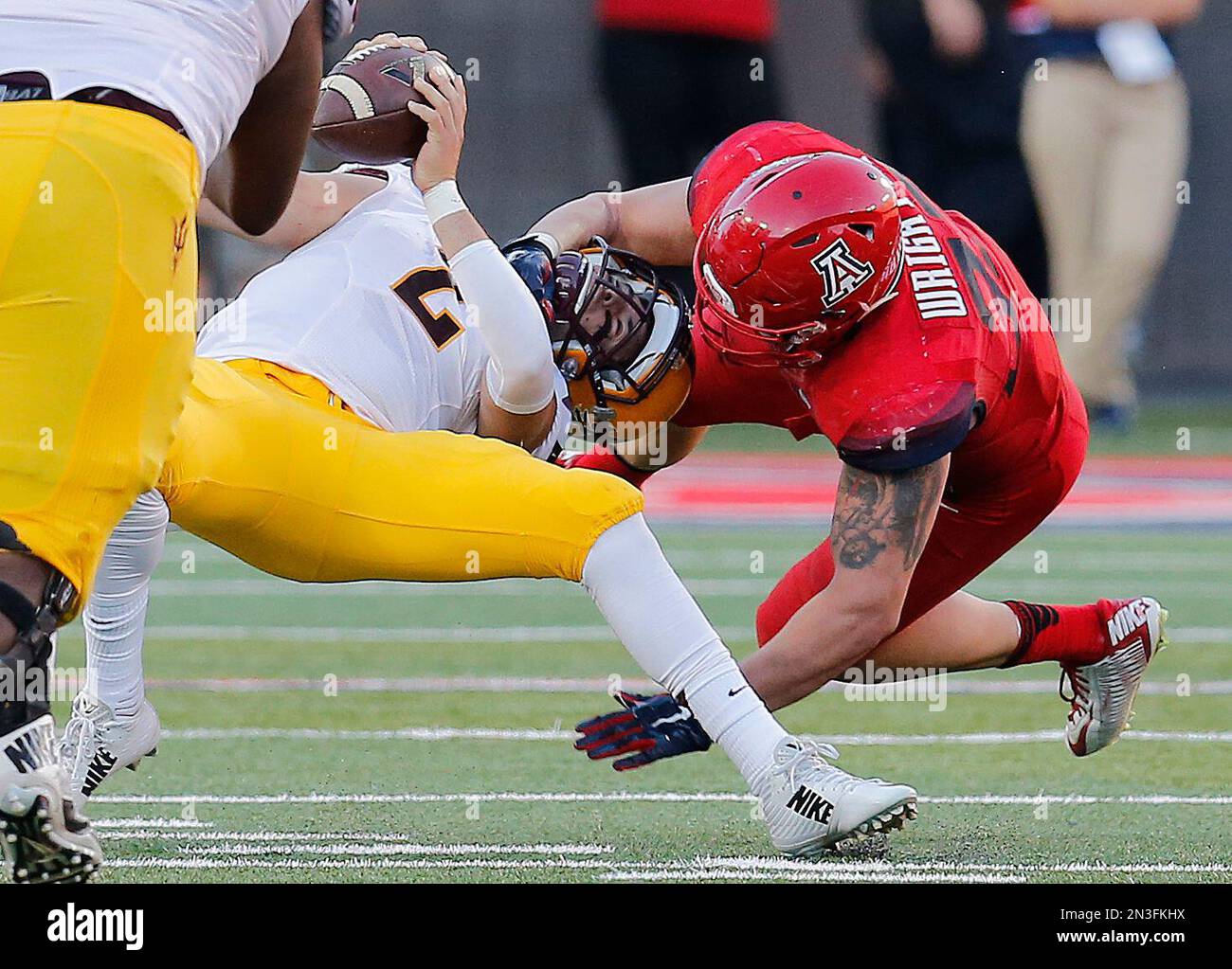 Arizona linebacker Scooby Wright III (33) during the first half of an ...