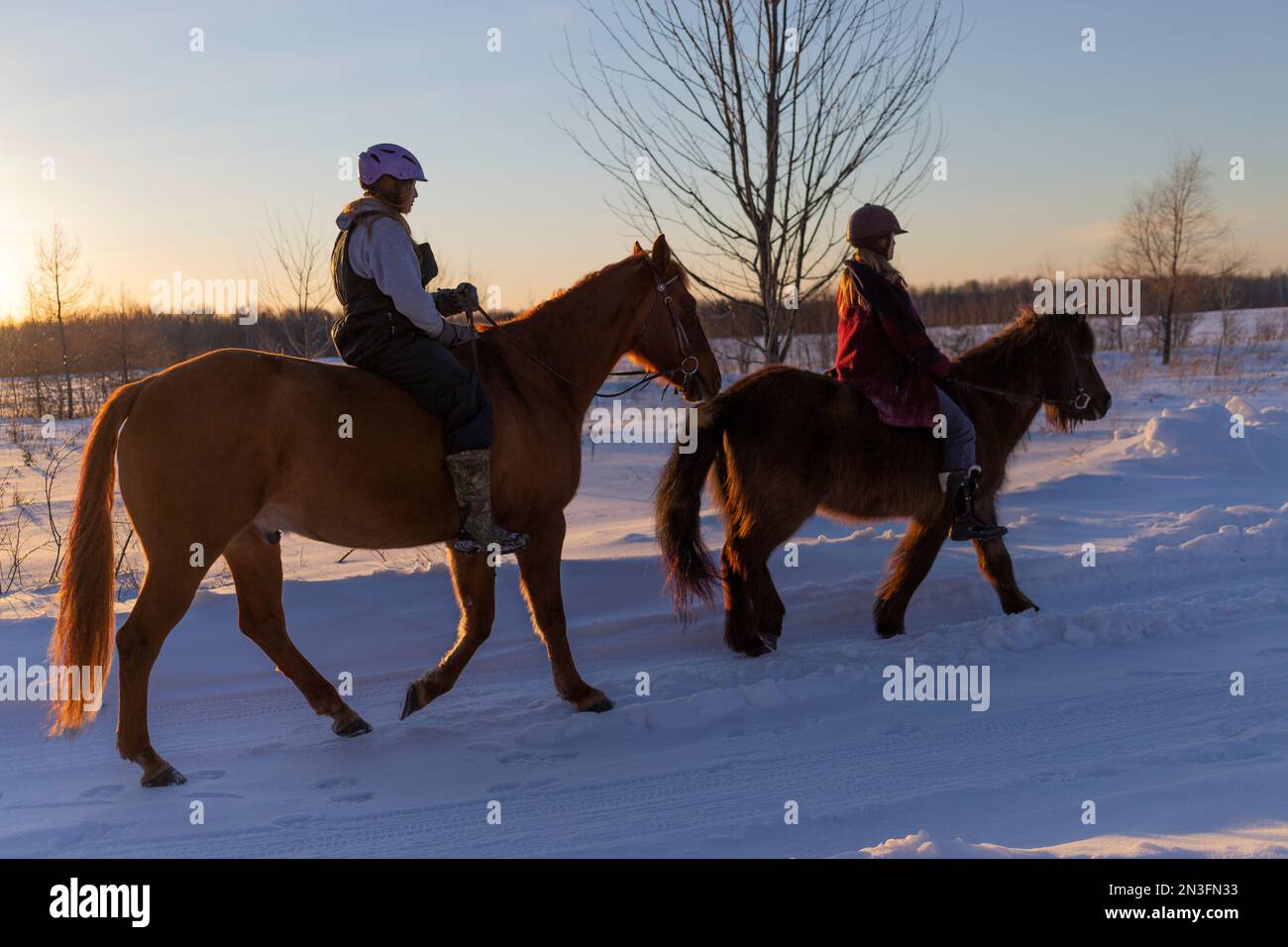 Mother daughter ride together hi-res stock photography and images - Alamy