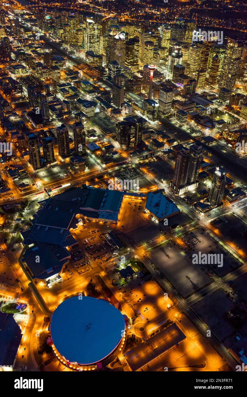 Helicopter view of city rooftop hi-res stock photography and images - Alamy