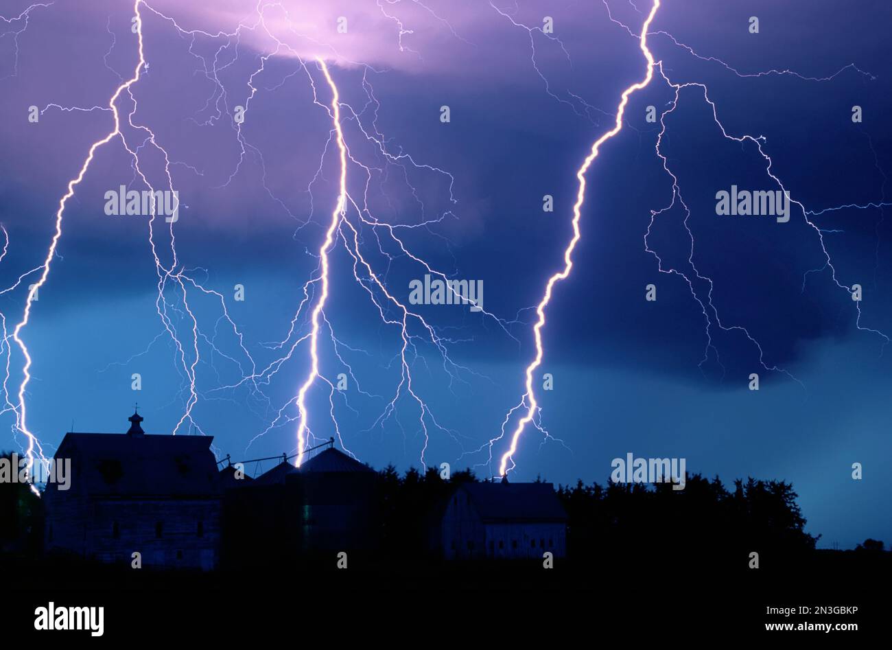 Electrical storms hi-res stock photography and images - Alamy
