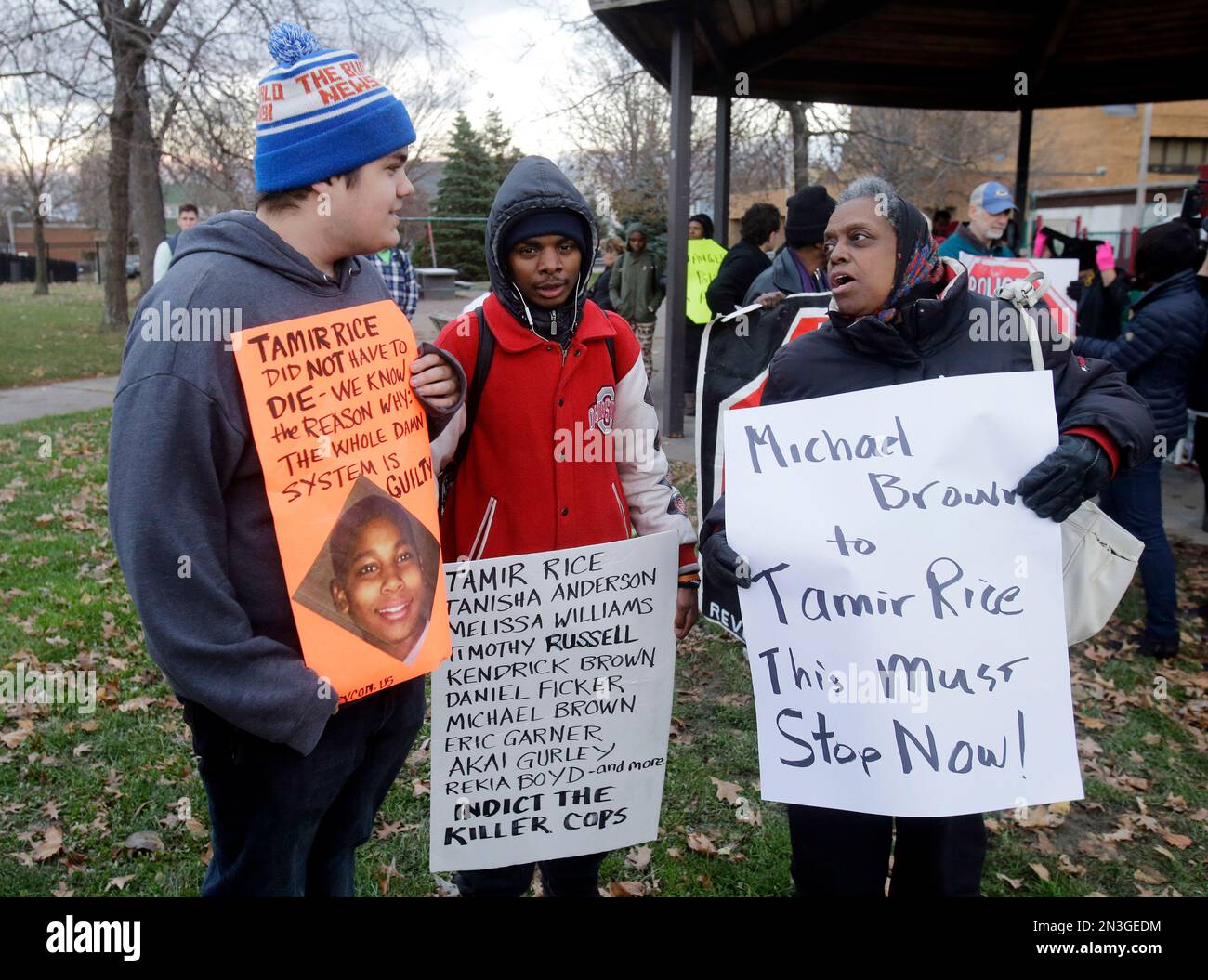 Demonstrators gather to protest the shooting of Tamir Rice at Cudell ...