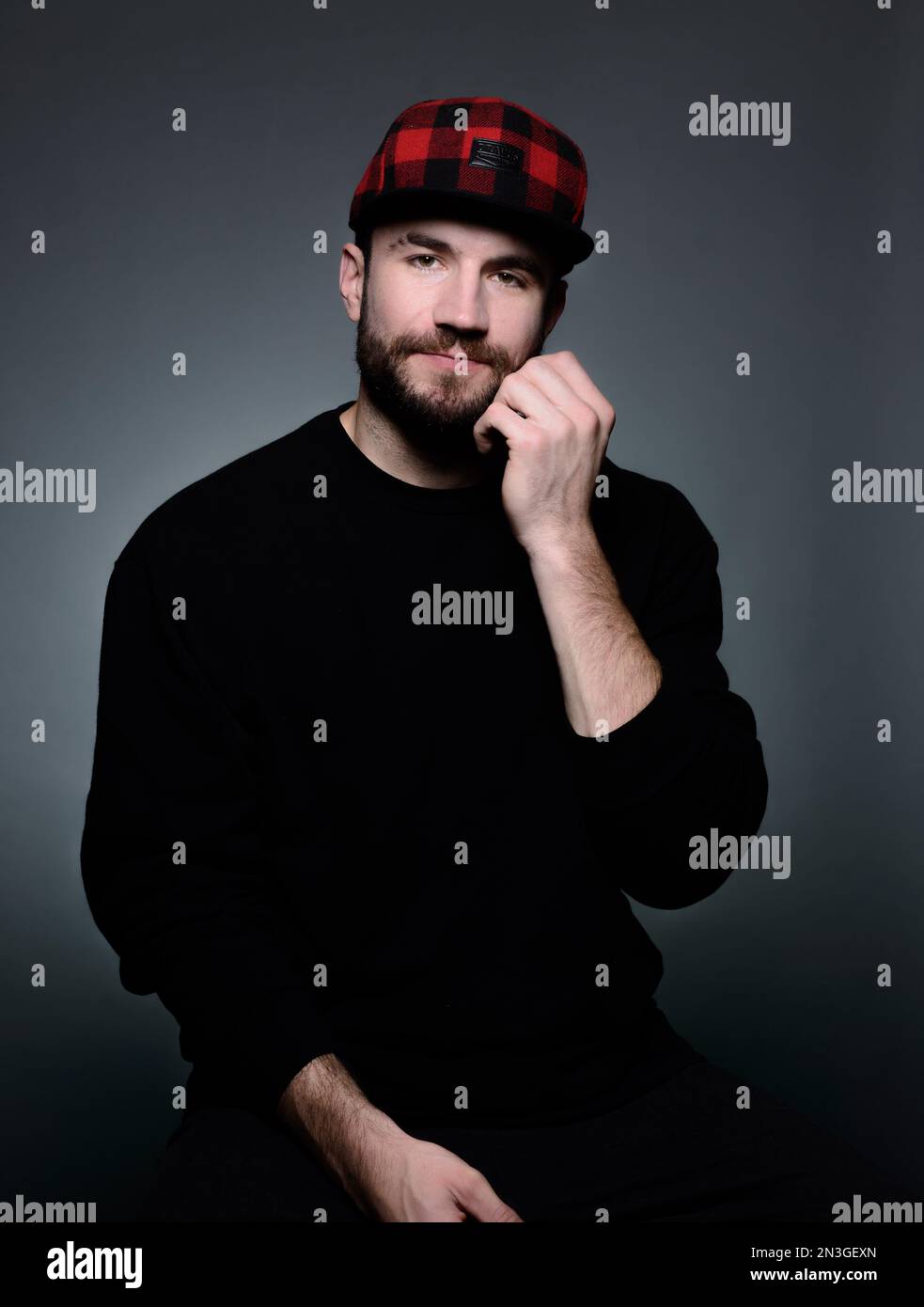 Country singer Sam Hunt poses for a portrait, on Monday, Nov. 23, 2014 ...