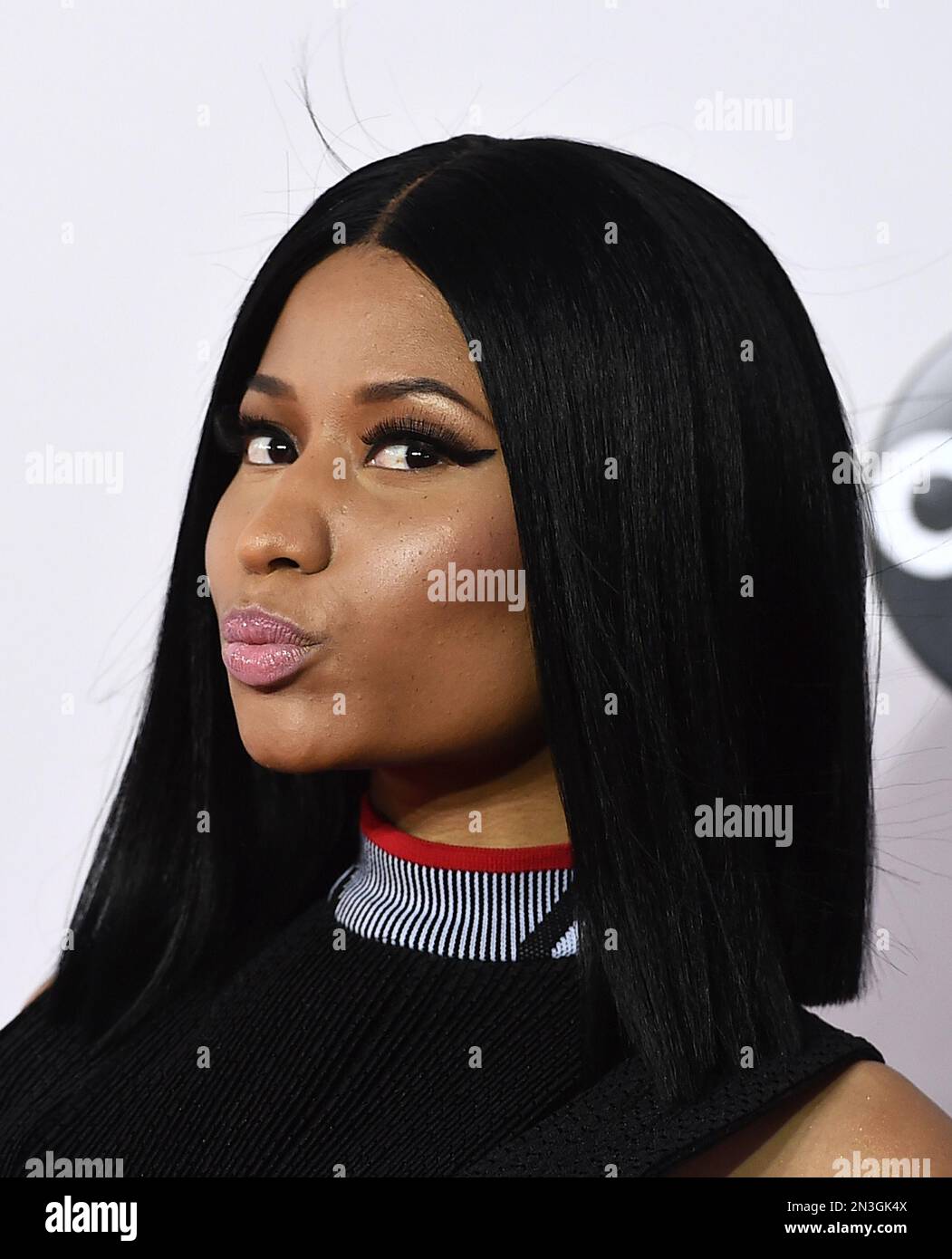 Nicki Minaj arrives at the 42nd annual American Music Awards at Nokia ...