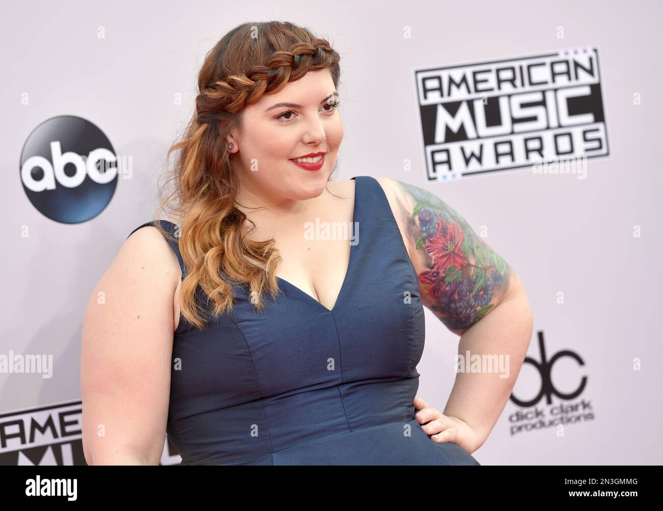 Mary Lambert arrives at the 42nd annual American Music Awards at Nokia ...