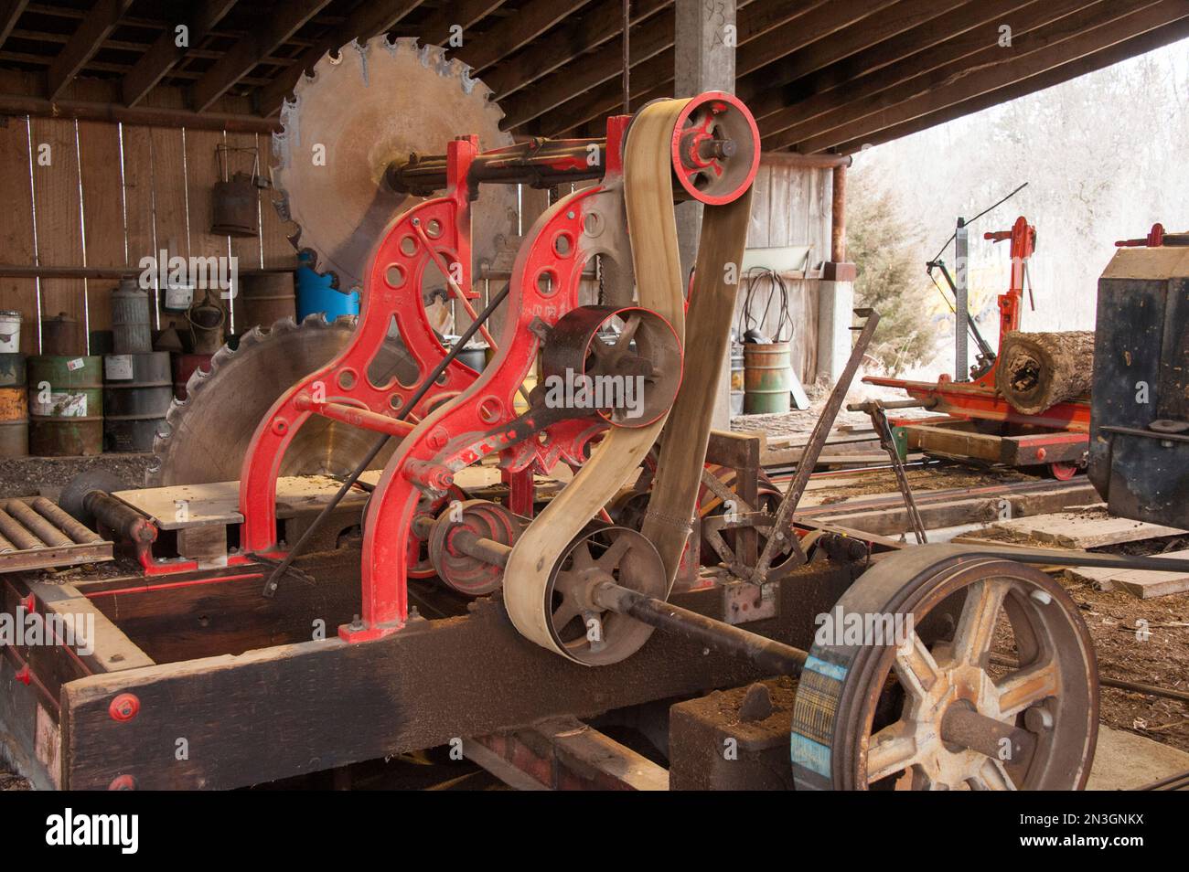 Motorized saws hi-res stock photography and images - Alamy