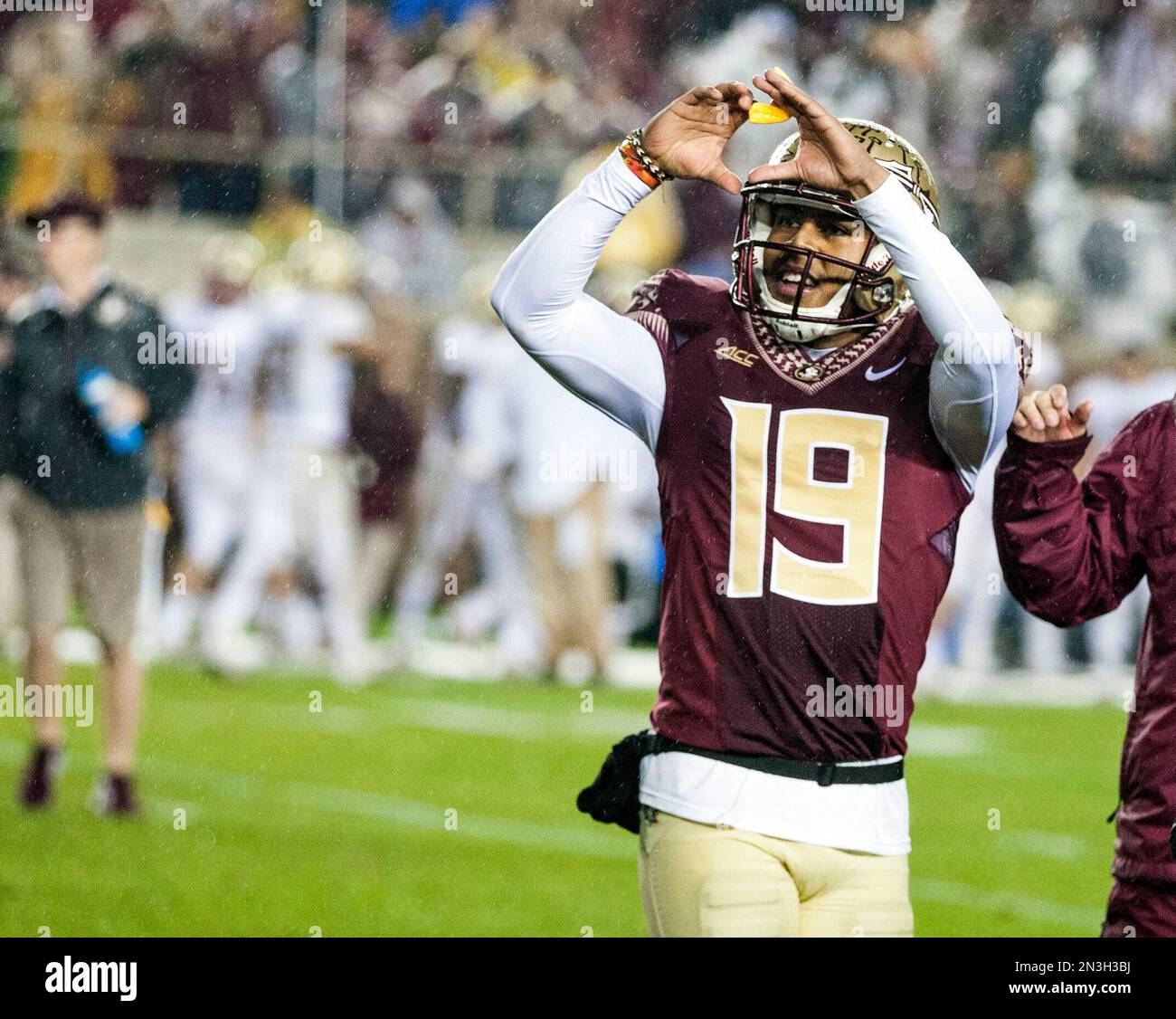 Florida State kicker Roberto Aguayo celebrates after kicking the game ...