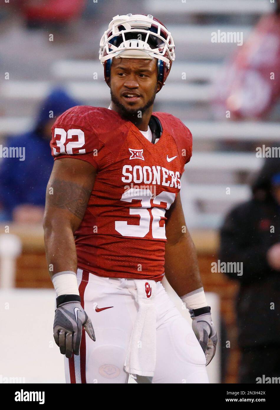 Oklahoma running back Samaje Perine is pictured before an NCAA college ...