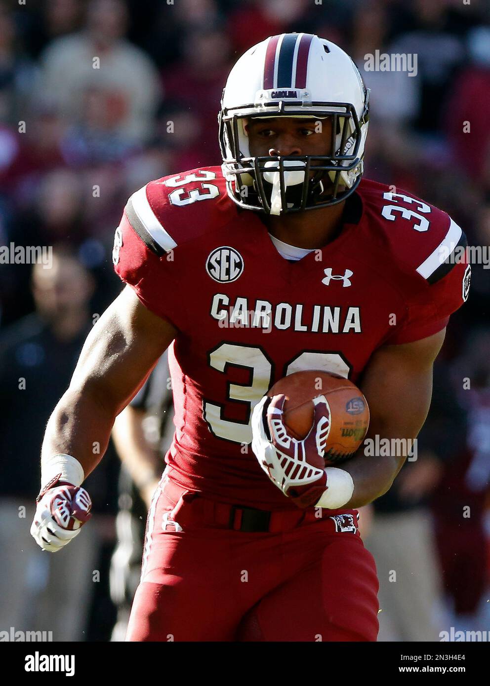 South Carolina running back David Williams (33) runs for yardage during ...