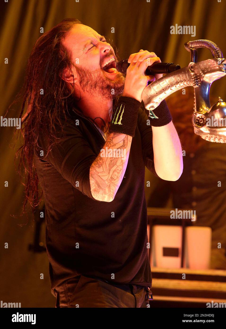 Jonathan Davis of the band Korn performs in concert at the Royal Farms ...
