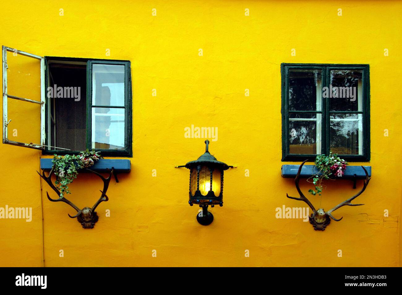 Austria, Vienna, Grinzing, the wall of a Heuriger (wine bar/restaurant ...