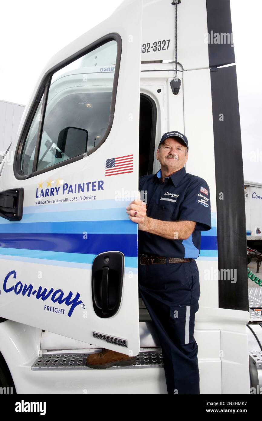 IMAGE DISTRIBUTED FOR CON-WAY FREIGHT - Three Million Miler award ...