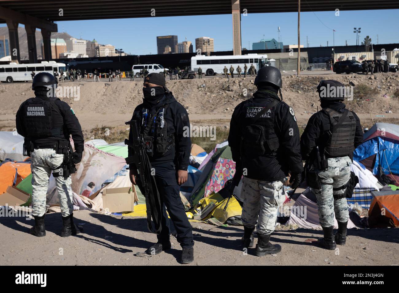 Border wall ciudad juarez el paso hi-res stock photography and images ...