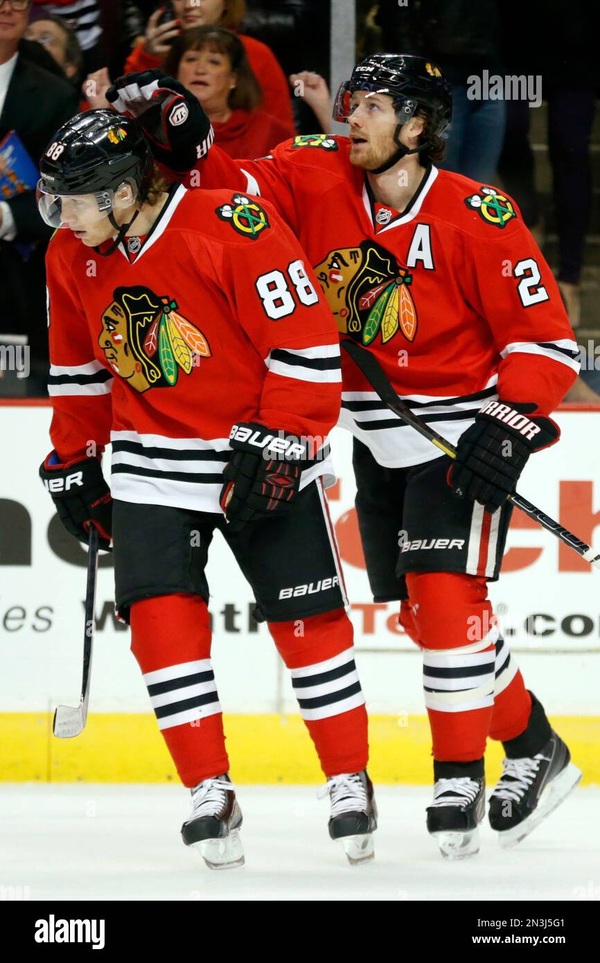 Chicago Blackhawks defenseman Duncan Keith (2) celebrates his goal ...