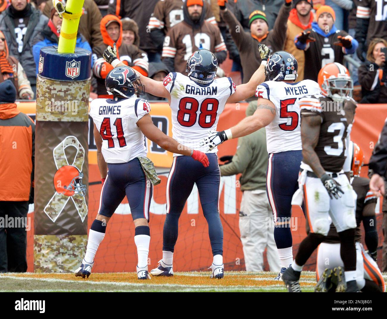 Houston Texans tight end Garrett Graham (88) celebrates his touchdown ...