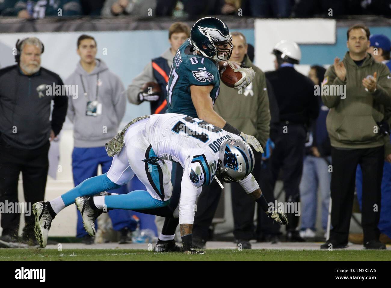 Philadelphia Eagles' Brent Celek (87) tries to get past Carolina ...