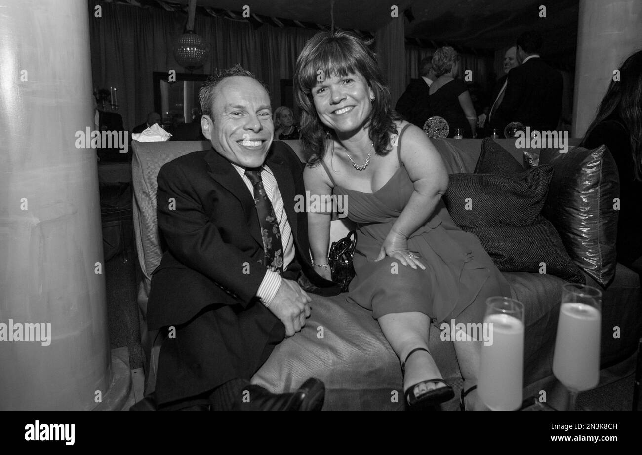 Warwick Davis (aka (Wicket the Ewok) and wife Samantha Davis during the ...