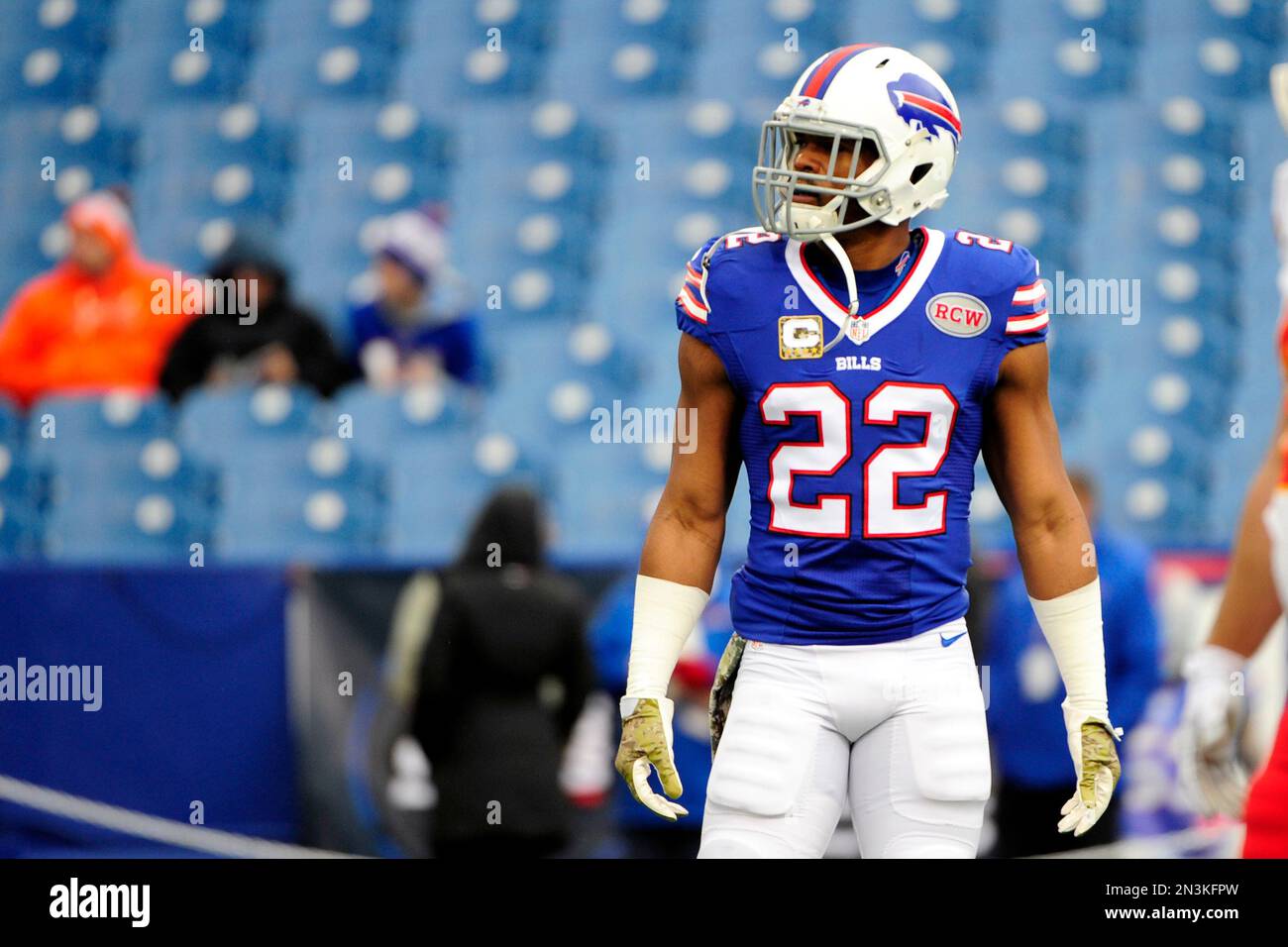 Buffalo Bills running back Fred Jackson warms up prior to an NFL ...