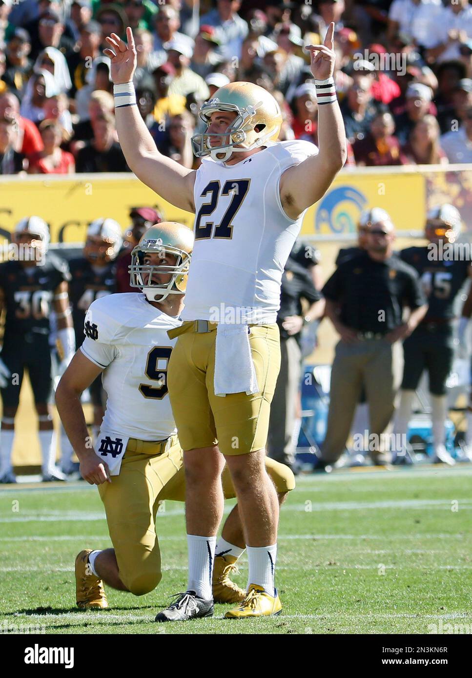 Notre Dame place kicker Kyle Brindza (27) celebrates his field goal ...
