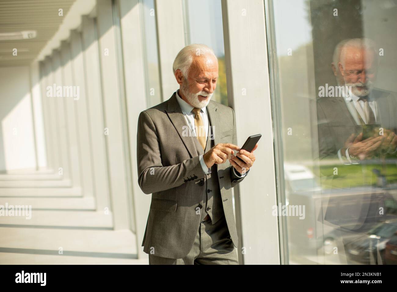 Business professionalism hi-res stock photography and images - Alamy