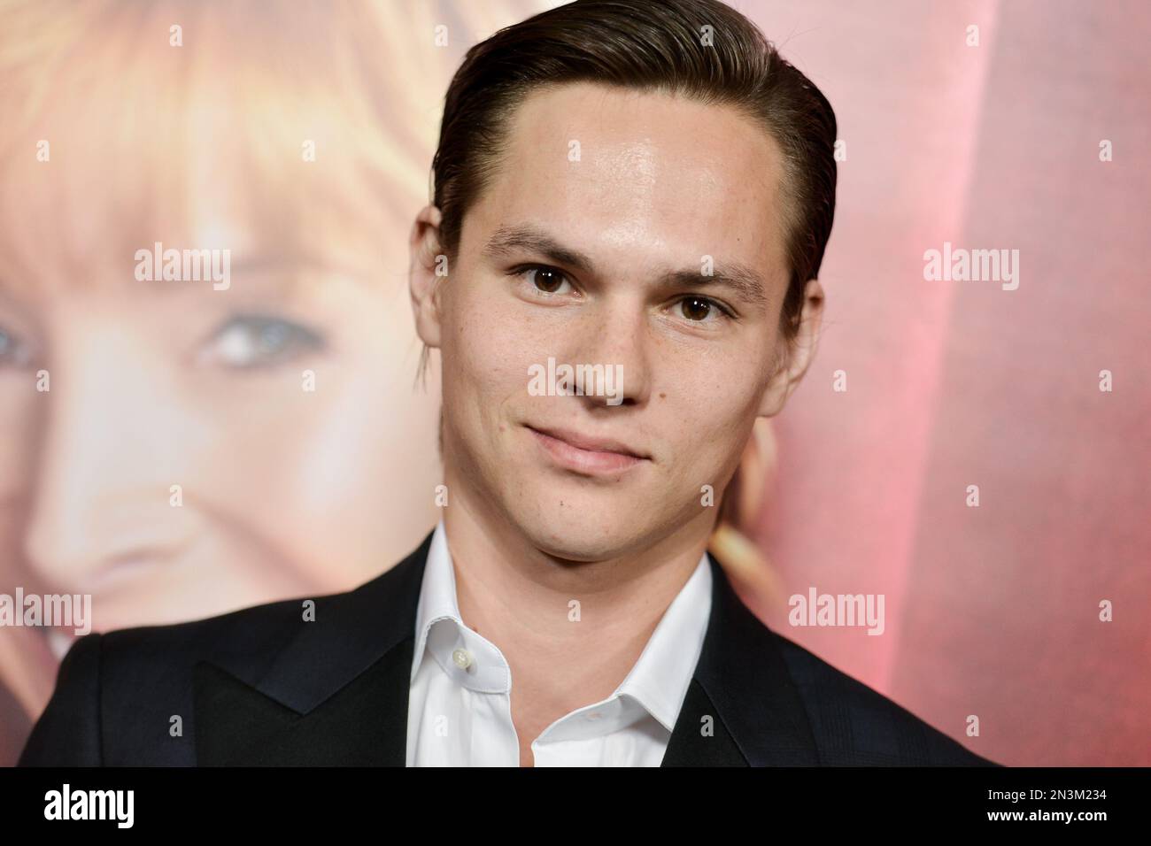 Mark L. Young arrives at the LA Premiere Of "The Comeback" on Wednesday ...