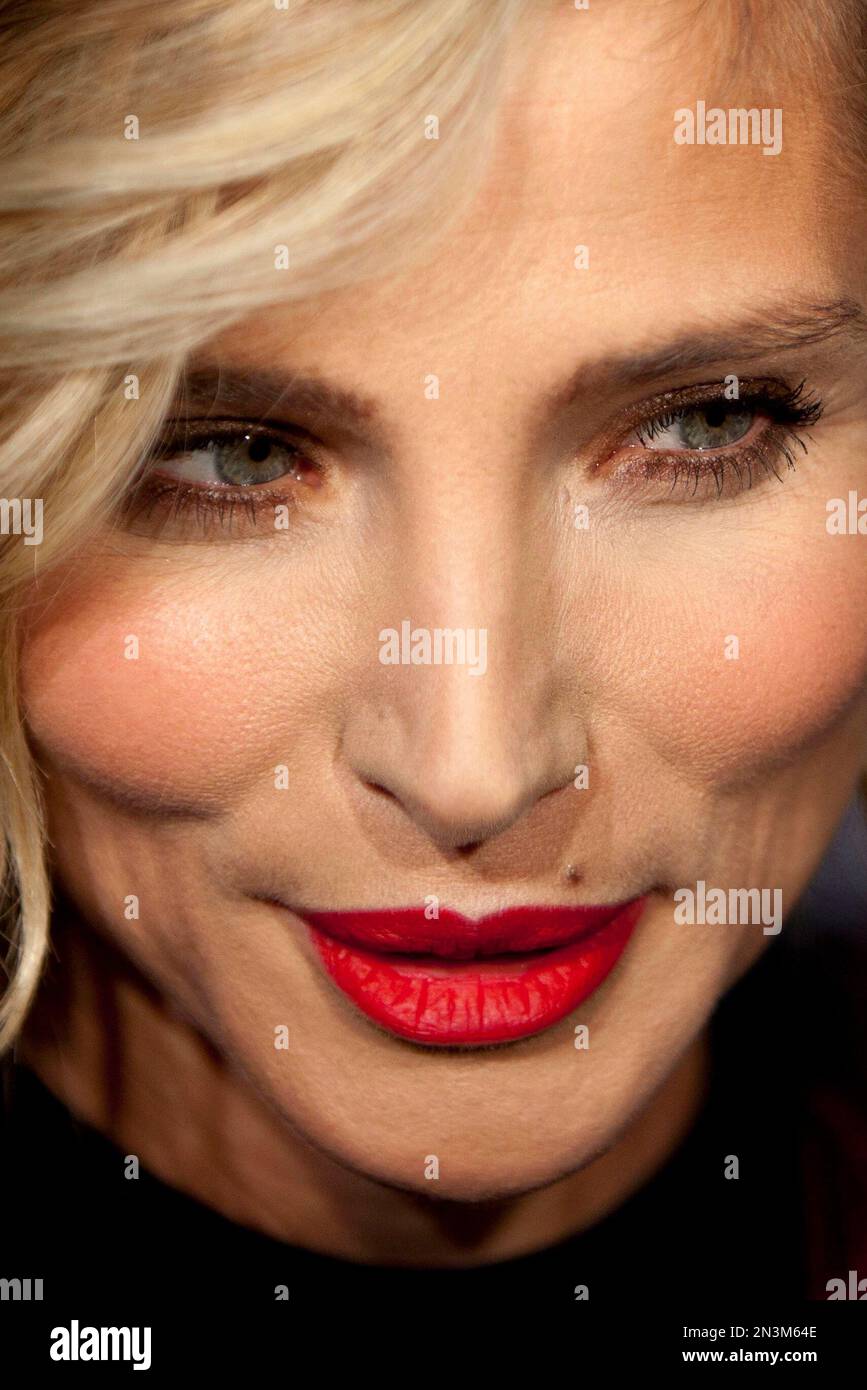 Spanish actress Elsa Pataky poses for photographers during the premiere ...