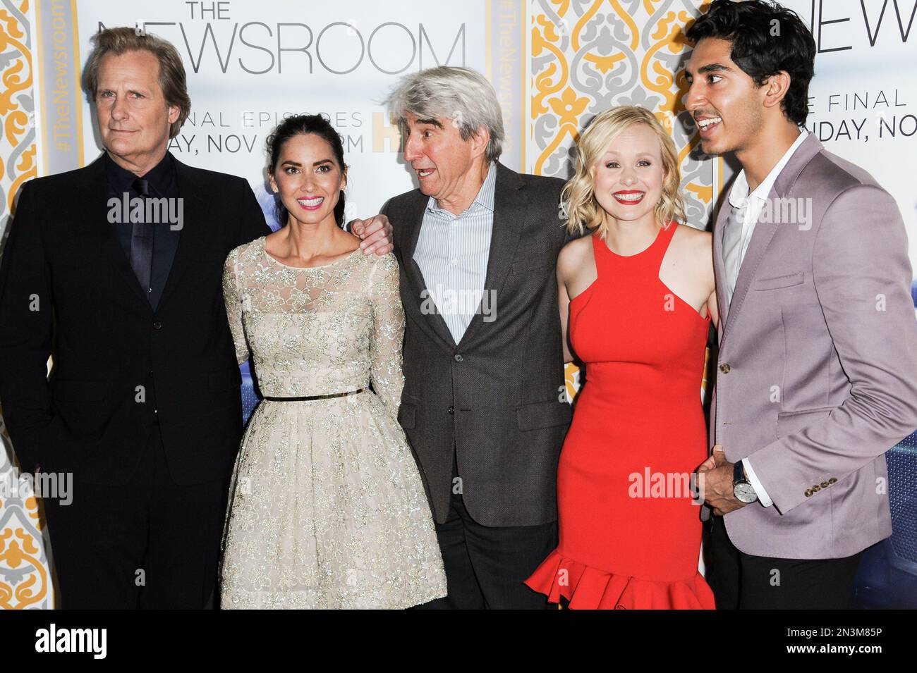 From left, Jeff Daniels, Olivia Munn, Sam Waterston, Alison Pill, and ...