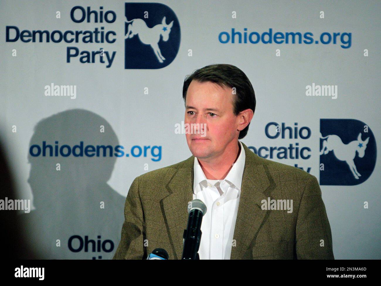 Ohio Democratic Party chairman Chris Redfern speaks at the Democratic ...