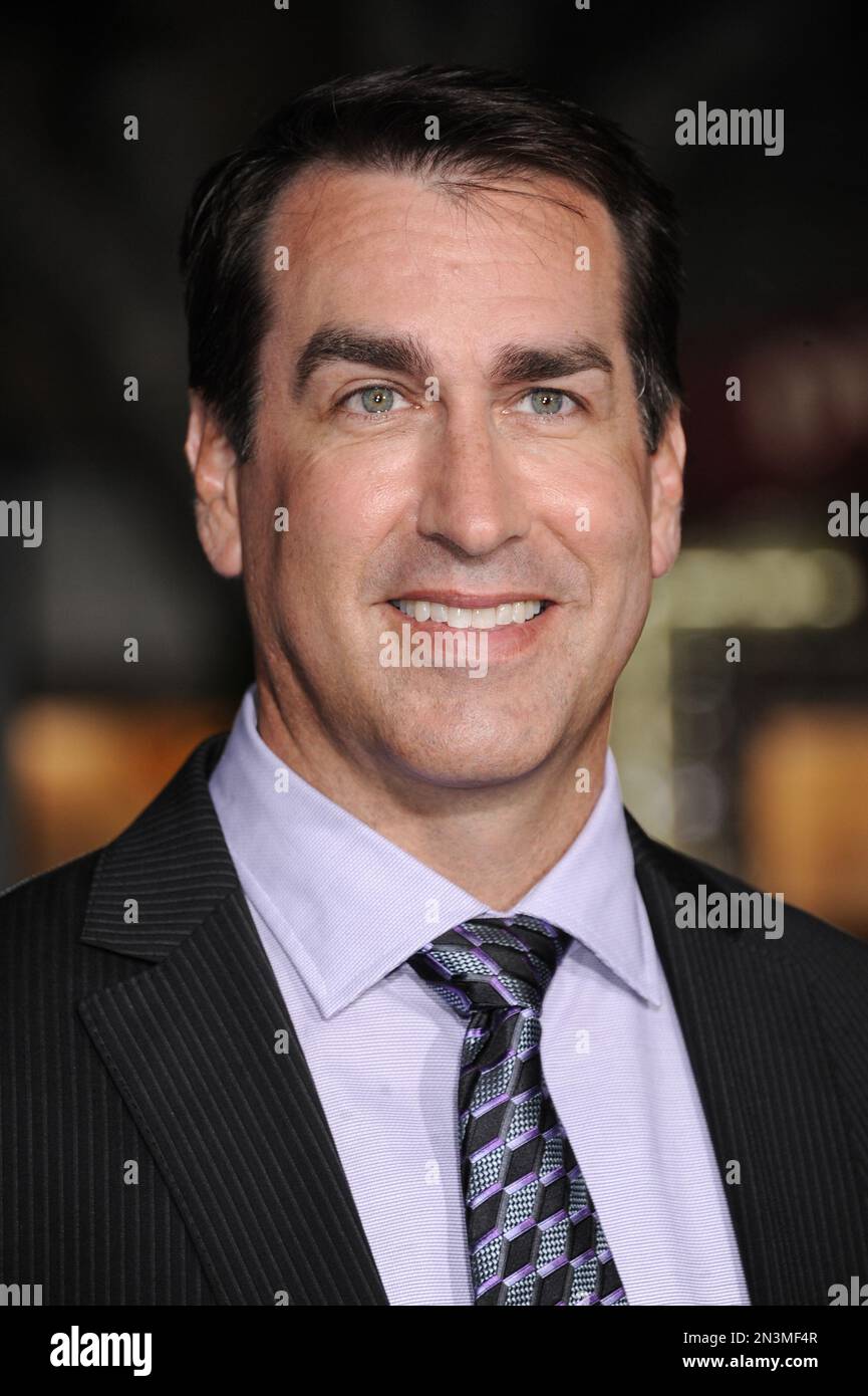 Rob Riggle arrives at the LA Premiere Of "Dumb And Dumber To" on Monday ...