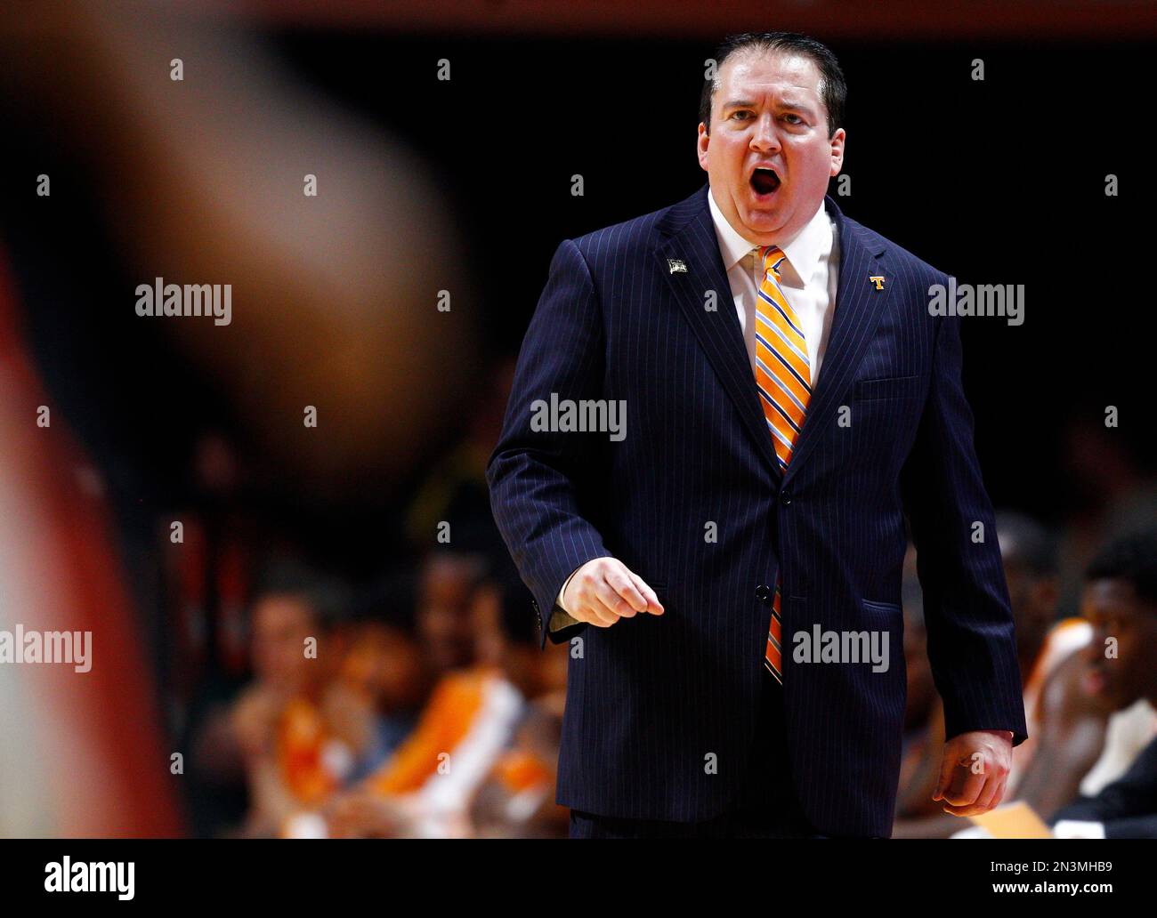 Tennessee head coach Donnie Tyndall yells to his players in the first ...