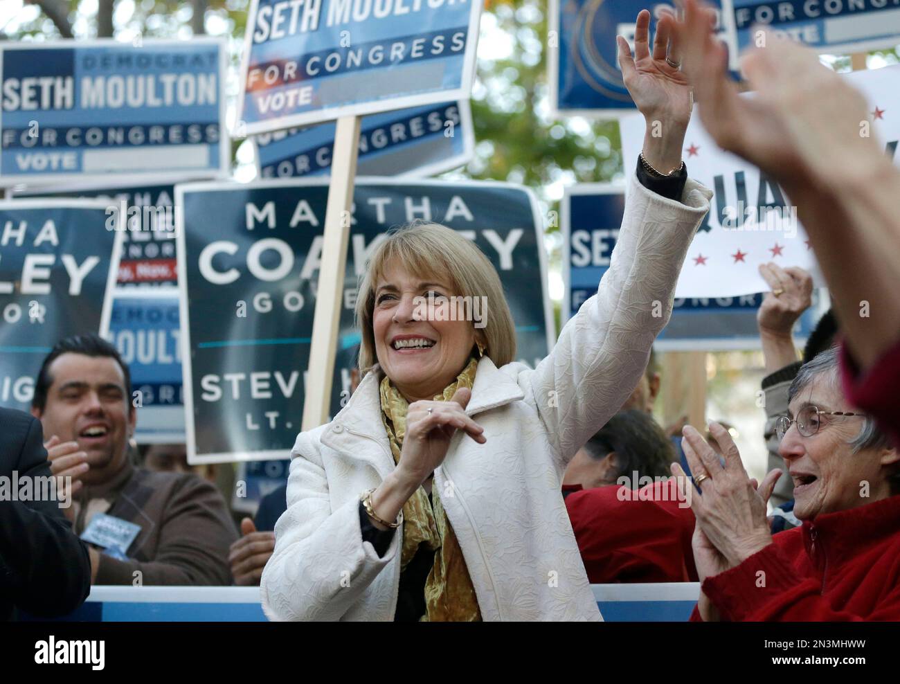 Massachusetts Democratic gubernatorial candidate Martha Coakley raises ...