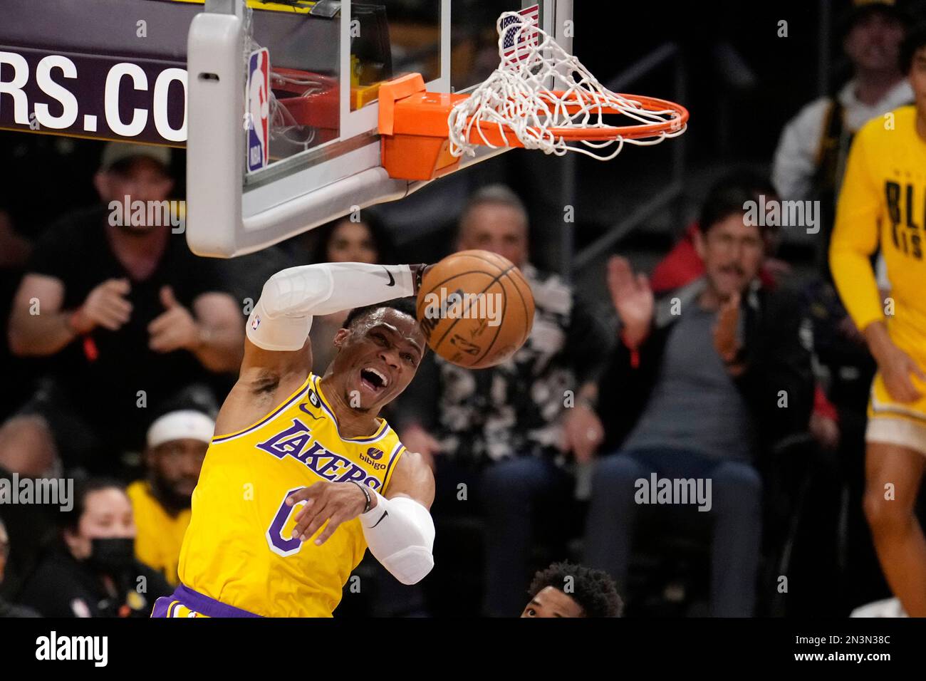 Los Angeles Lakers guard Russell Westbrook dunks during the first half ...