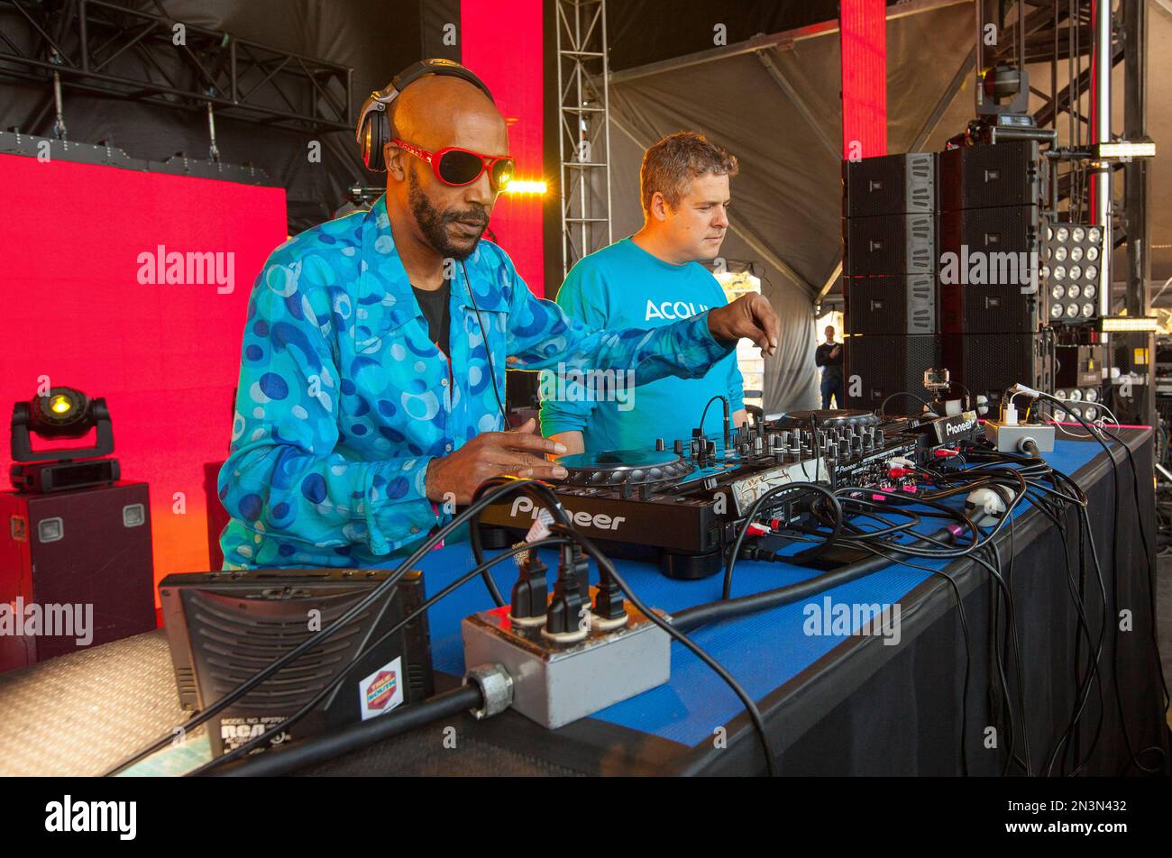 DJ’s Sa´D "The Hourchild" Ali and Chuck "Da Fonk" Fishman of FSQ ...