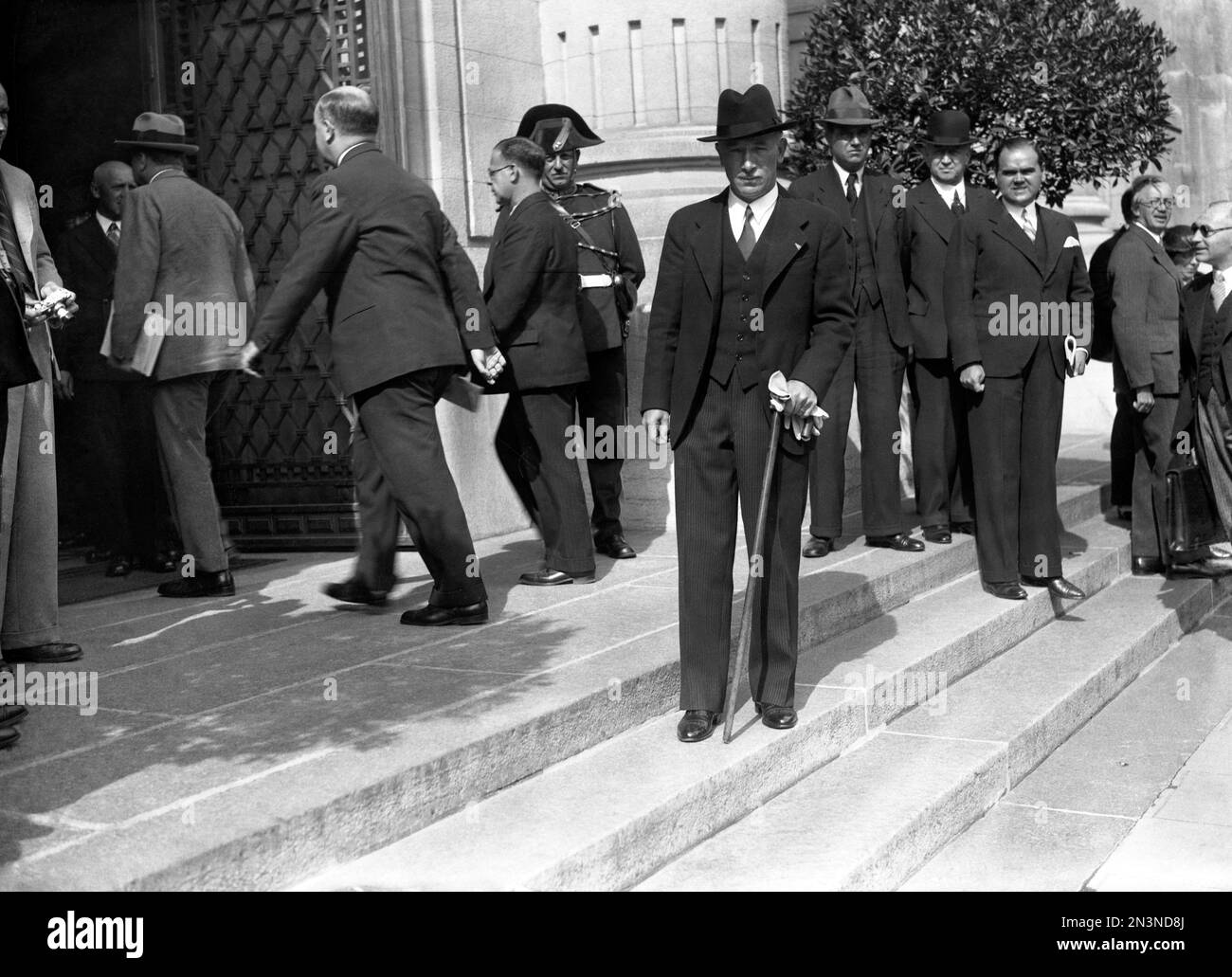 Dr Edvard Benes, Foreign Minister for Czechoslovakia, arriving for the ...